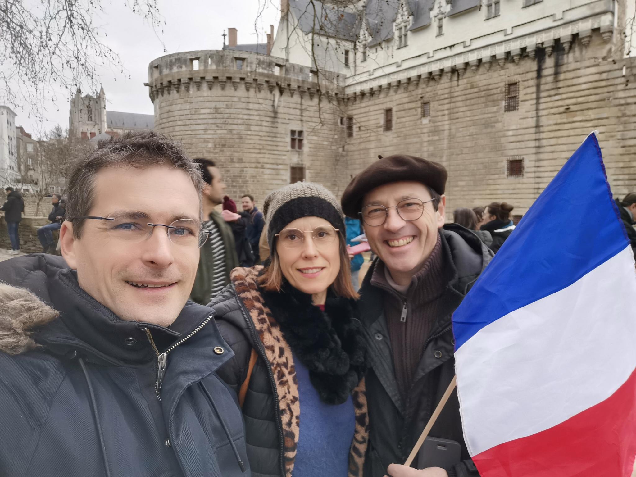 Les Patriotes 44 manifestent contre la réforme des retraites – VIDEO ...